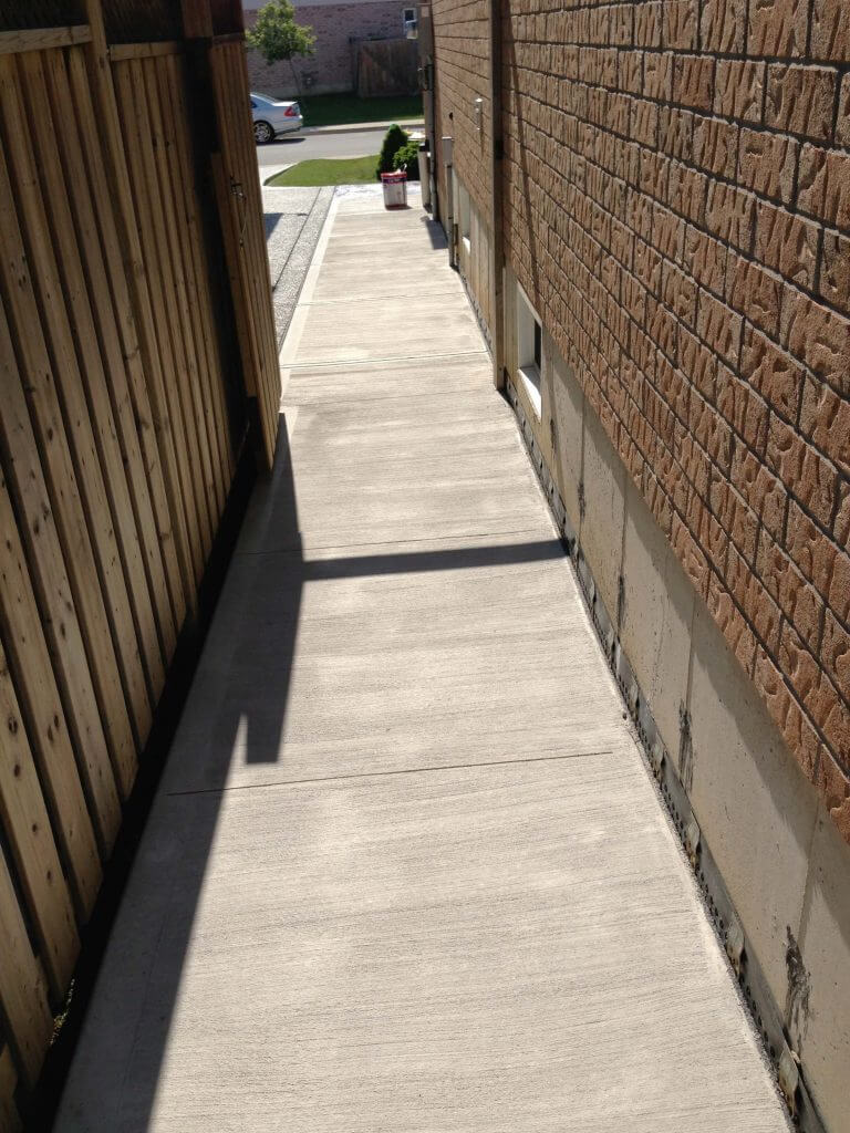 Slip-Resistant Concrete Walkways: Best Safety Finishes